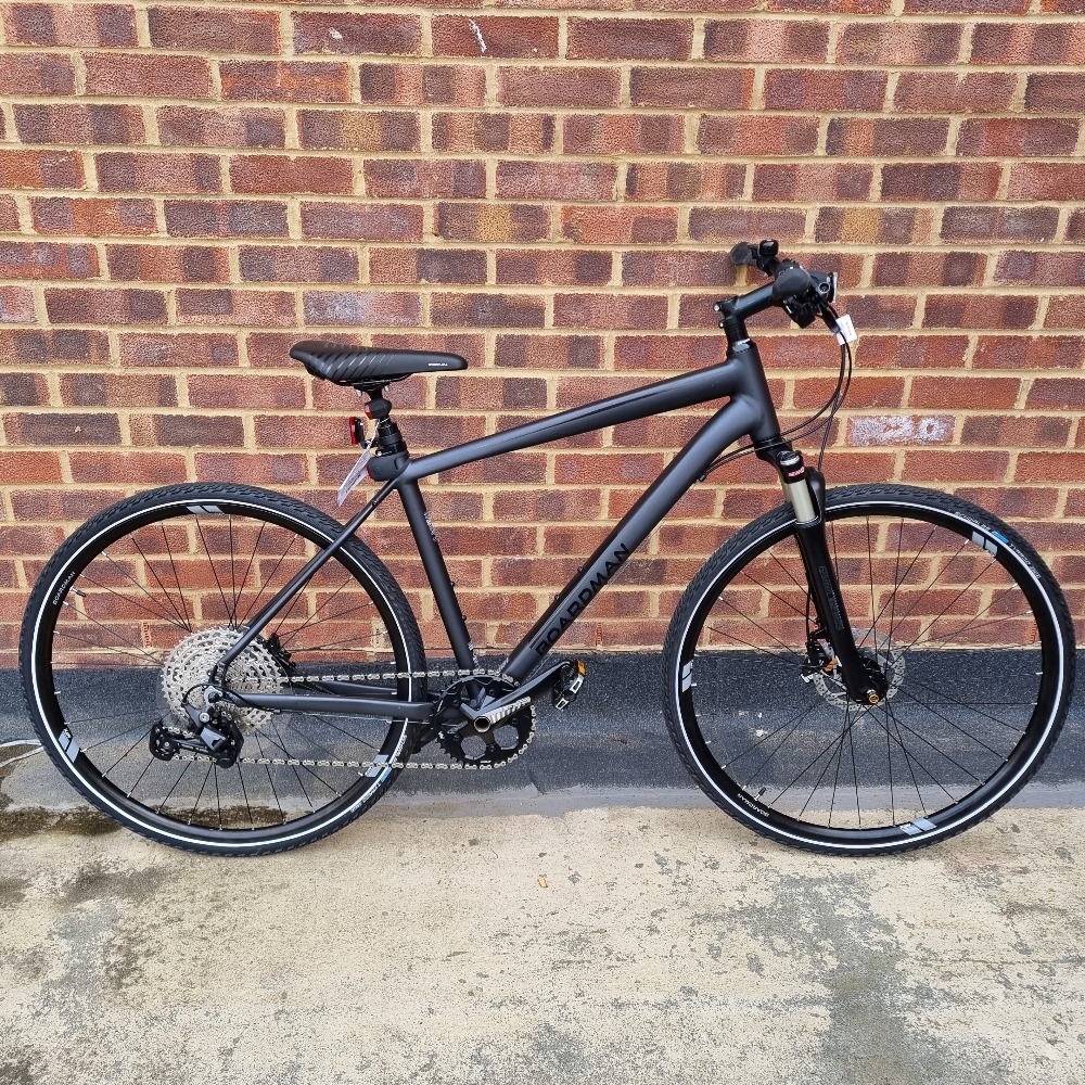 Like New BOARDMAN MTX 8.9 MOUNTAIN BIKE | BUY WITH CONFIDENCE! - Own4Less
